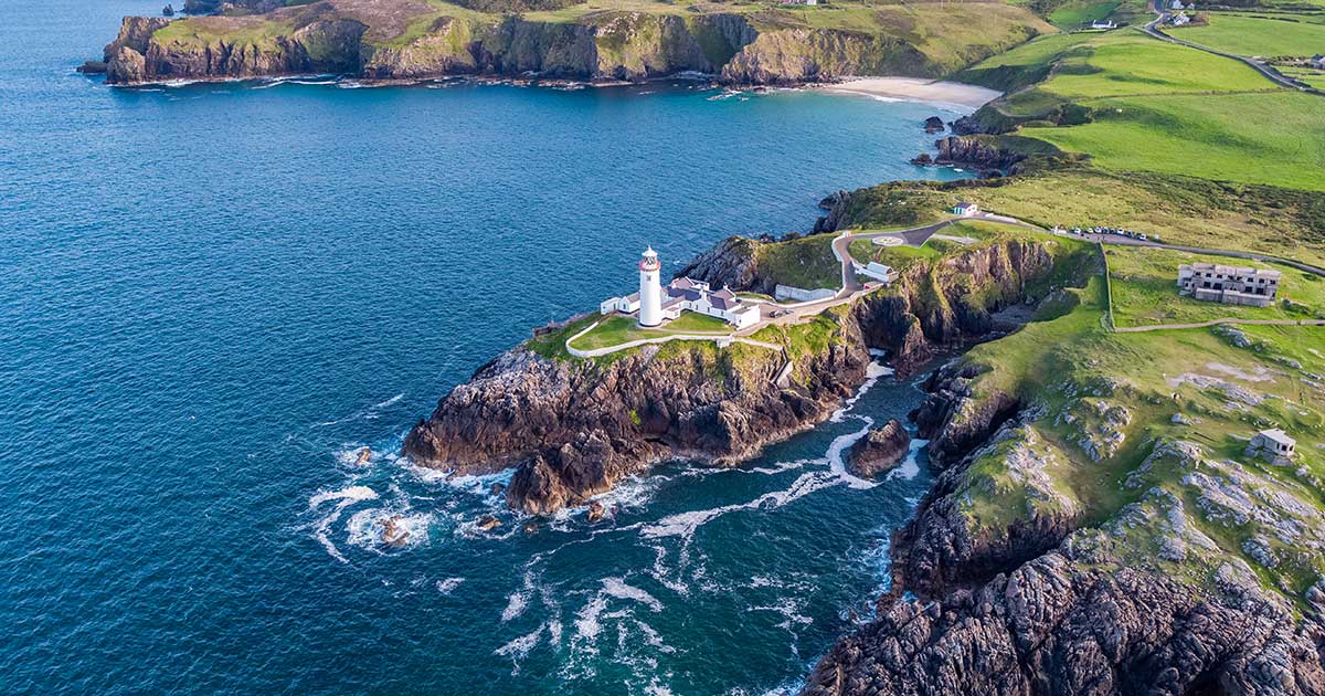 Scenic Isles, Irish Loughs & Cities