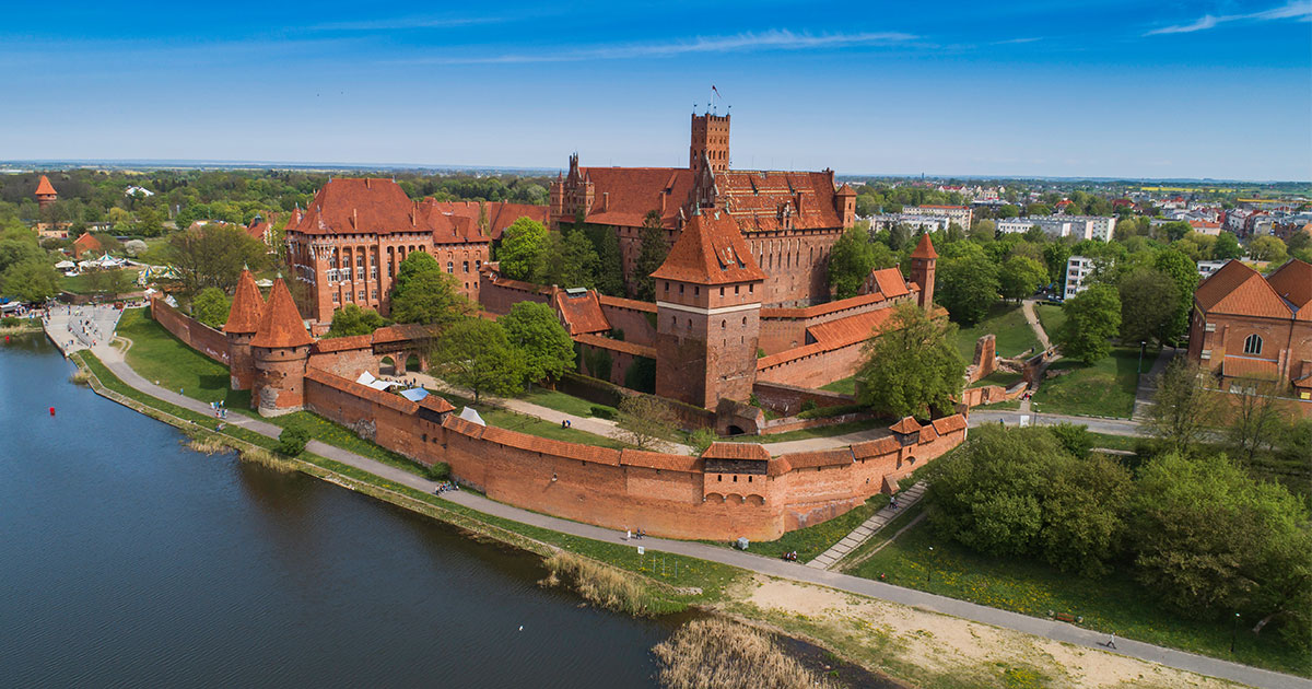 Fairytale Castles & Old Towns of the Baltic